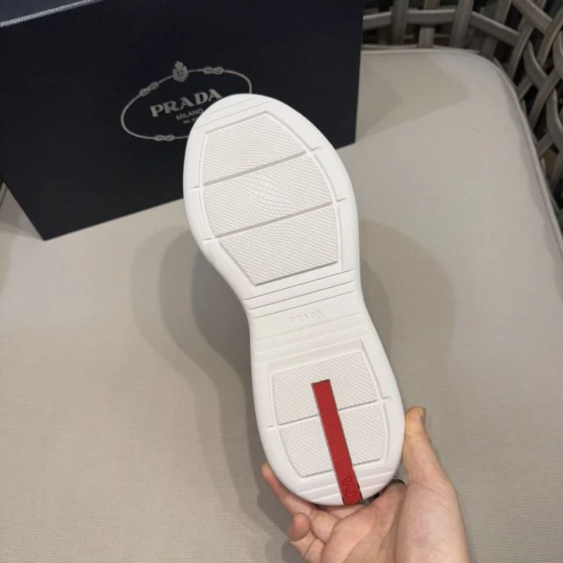 Top match Prada Low Shoes