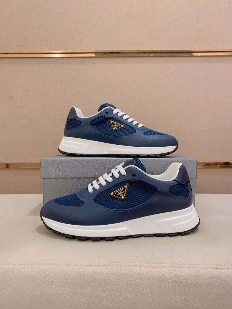 Top mirror Prada Low Shoes
