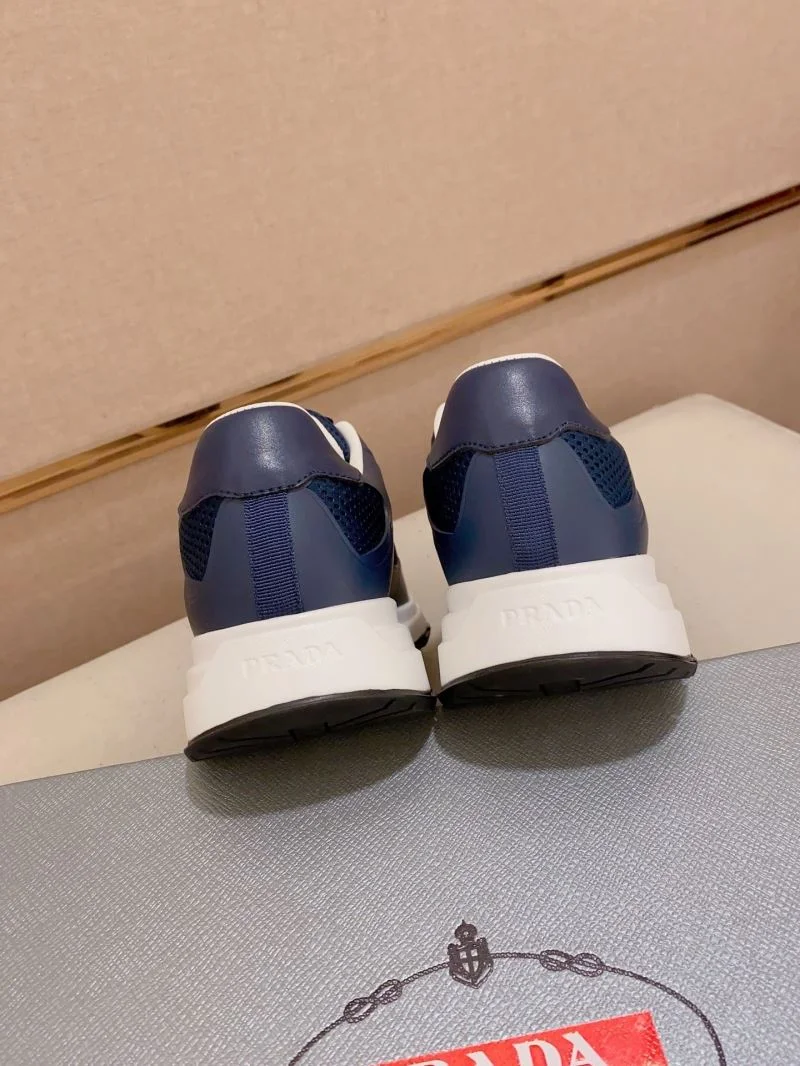 Top mirror Prada Low Shoes