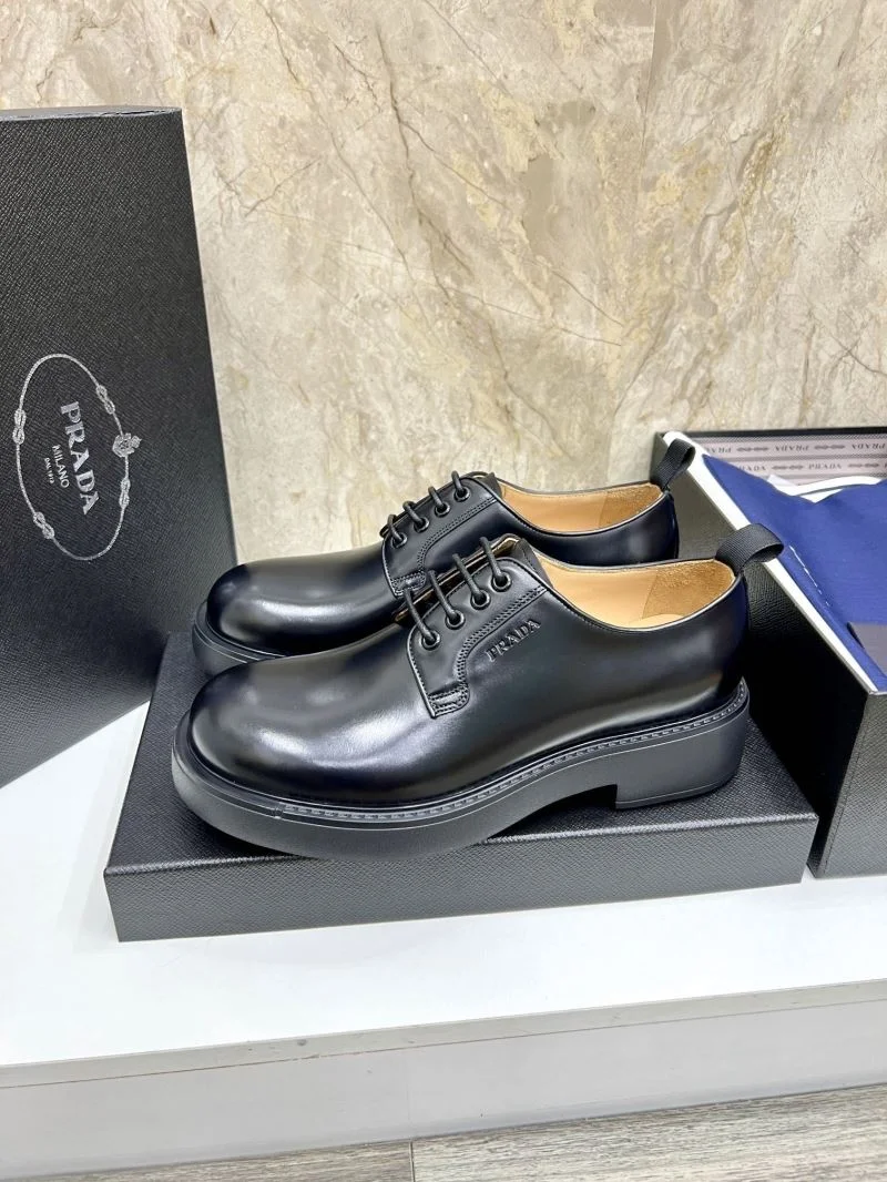 Exact replica Prada Low Shoes