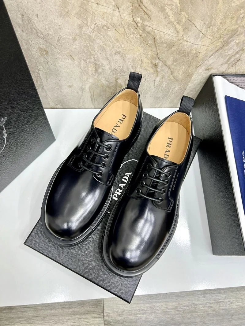 Exact replica Prada Low Shoes