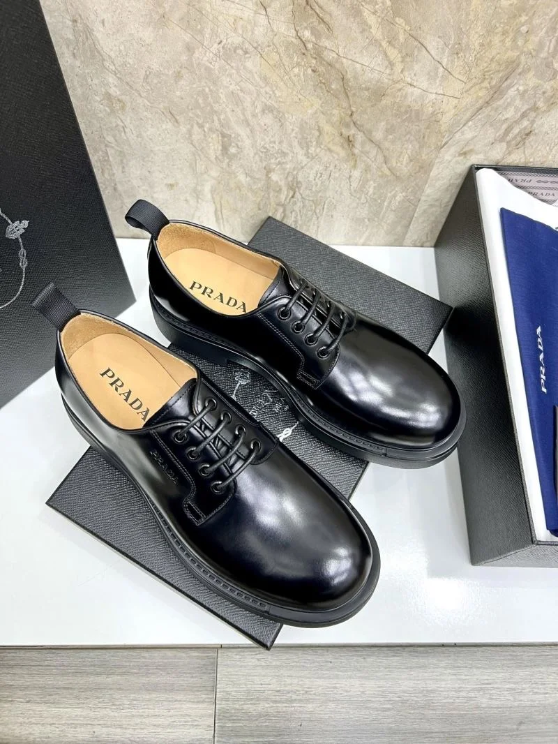 Exact replica Prada Low Shoes
