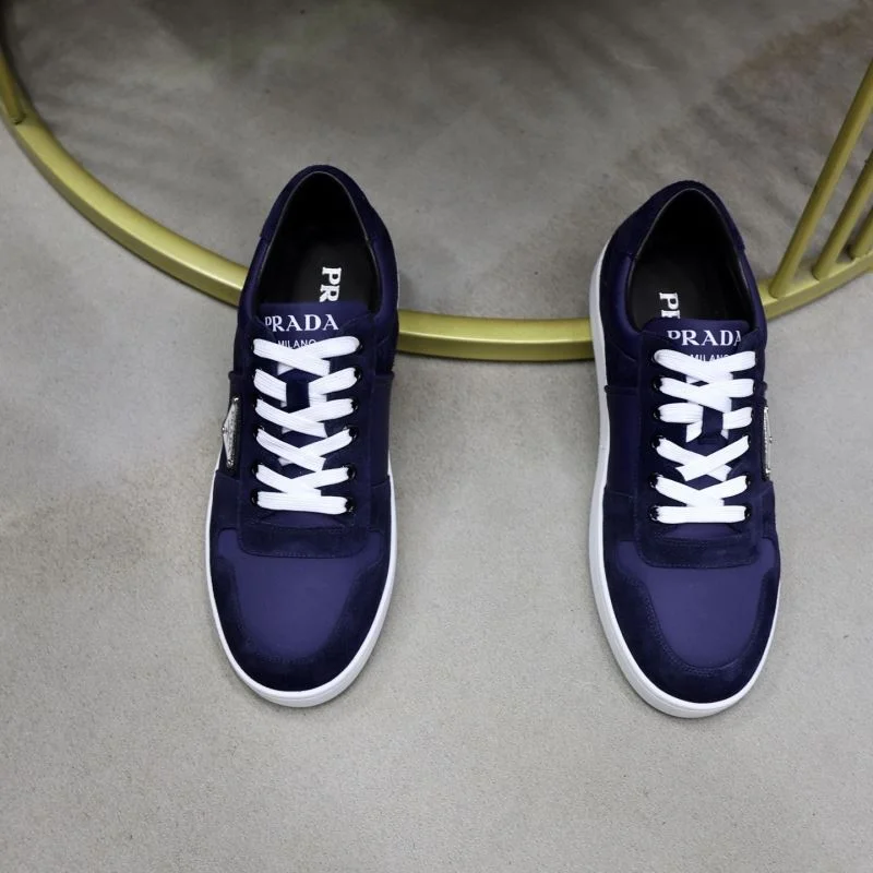 Top match Prada Low Shoes