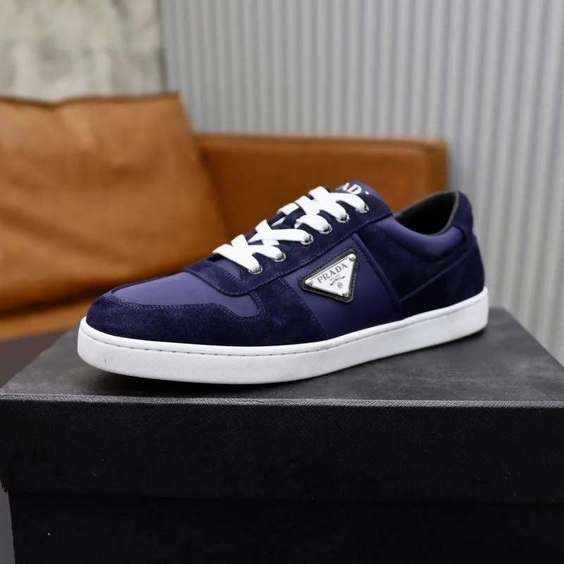 Top match Prada Low Shoes