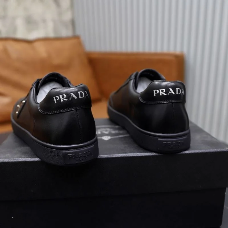 High accuracy Prada Low Shoes