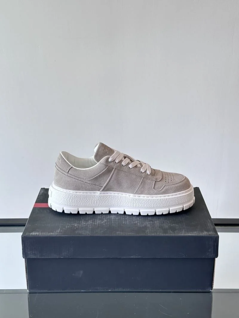 Bargain Prada Low Shoes