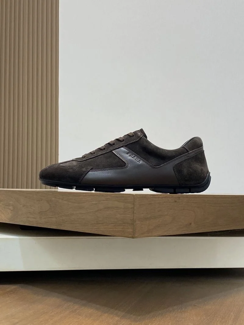 High fidelity Prada Low Shoes