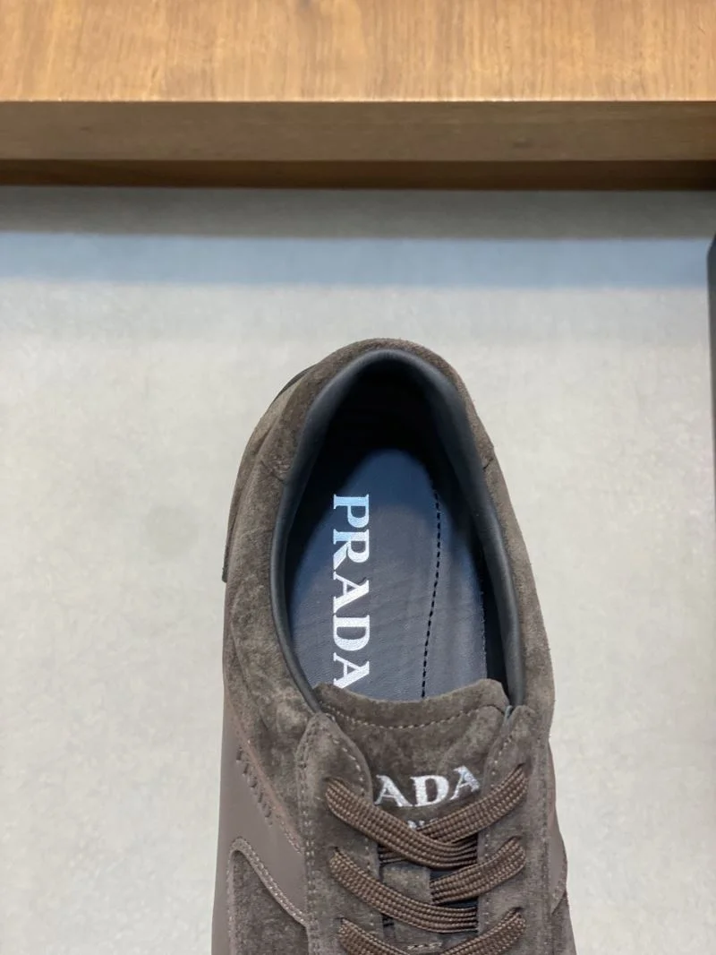 High fidelity Prada Low Shoes