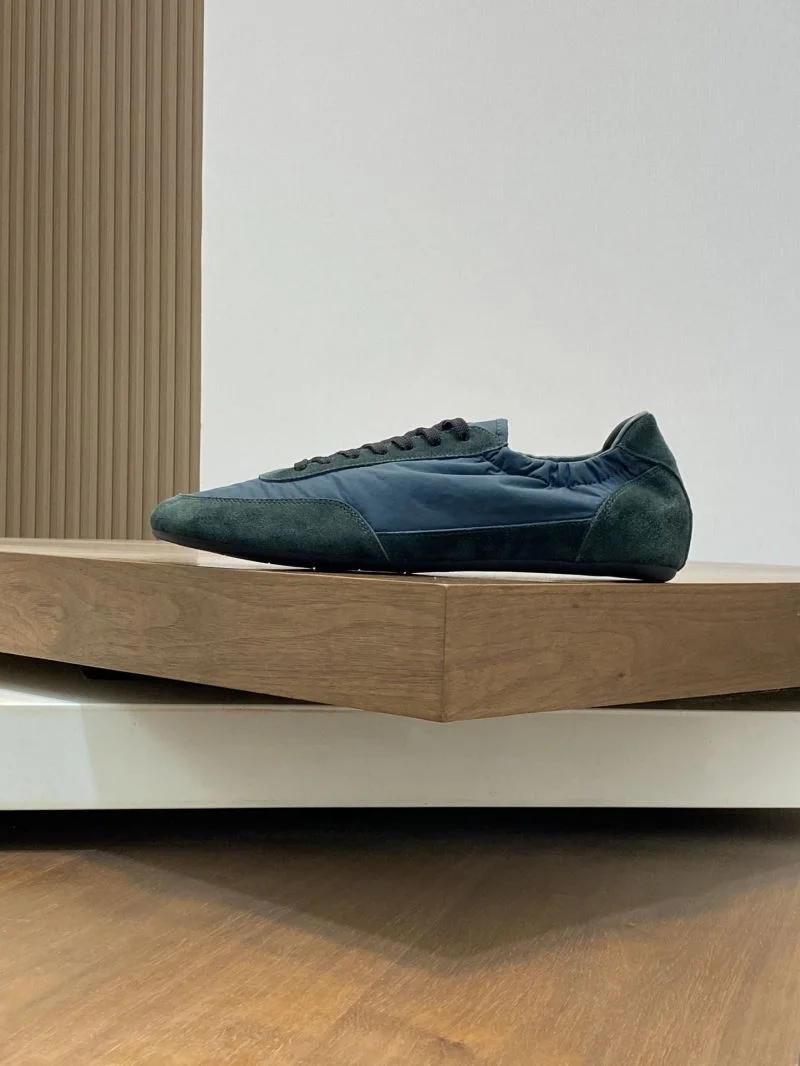 Cut-rate Prada Low Shoes