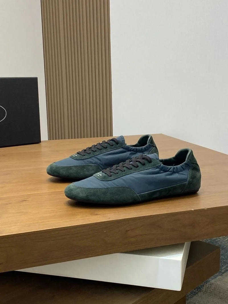 Cut-rate Prada Low Shoes