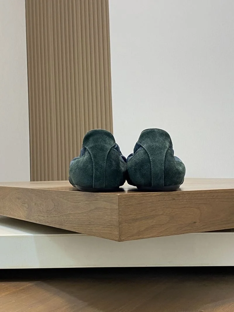 Cut-rate Prada Low Shoes