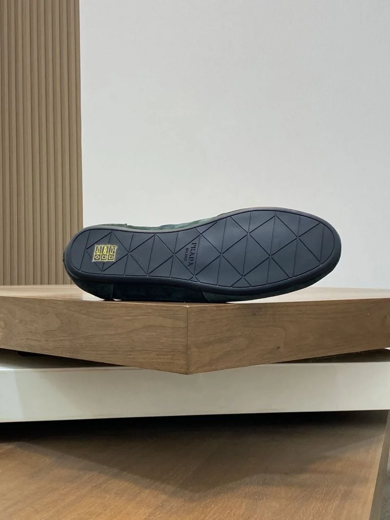 Cut-rate Prada Low Shoes