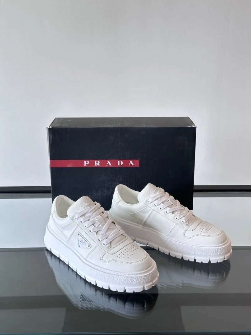 Top match Prada Low Shoes