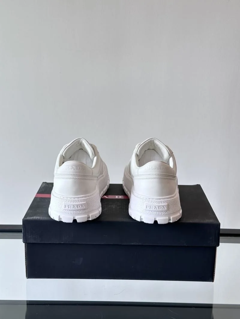 Top match Prada Low Shoes