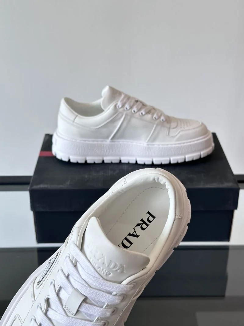 Top match Prada Low Shoes