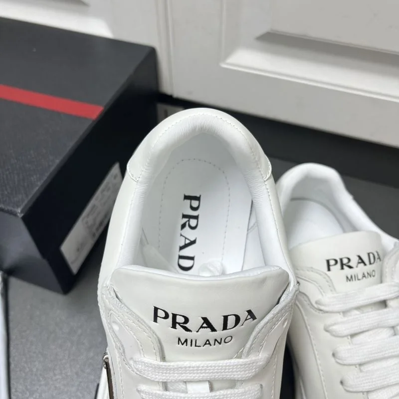 High fidelity Prada Low Shoes