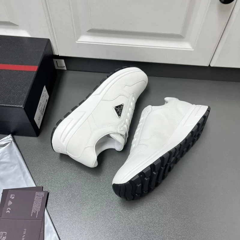 High fidelity Prada Low Shoes