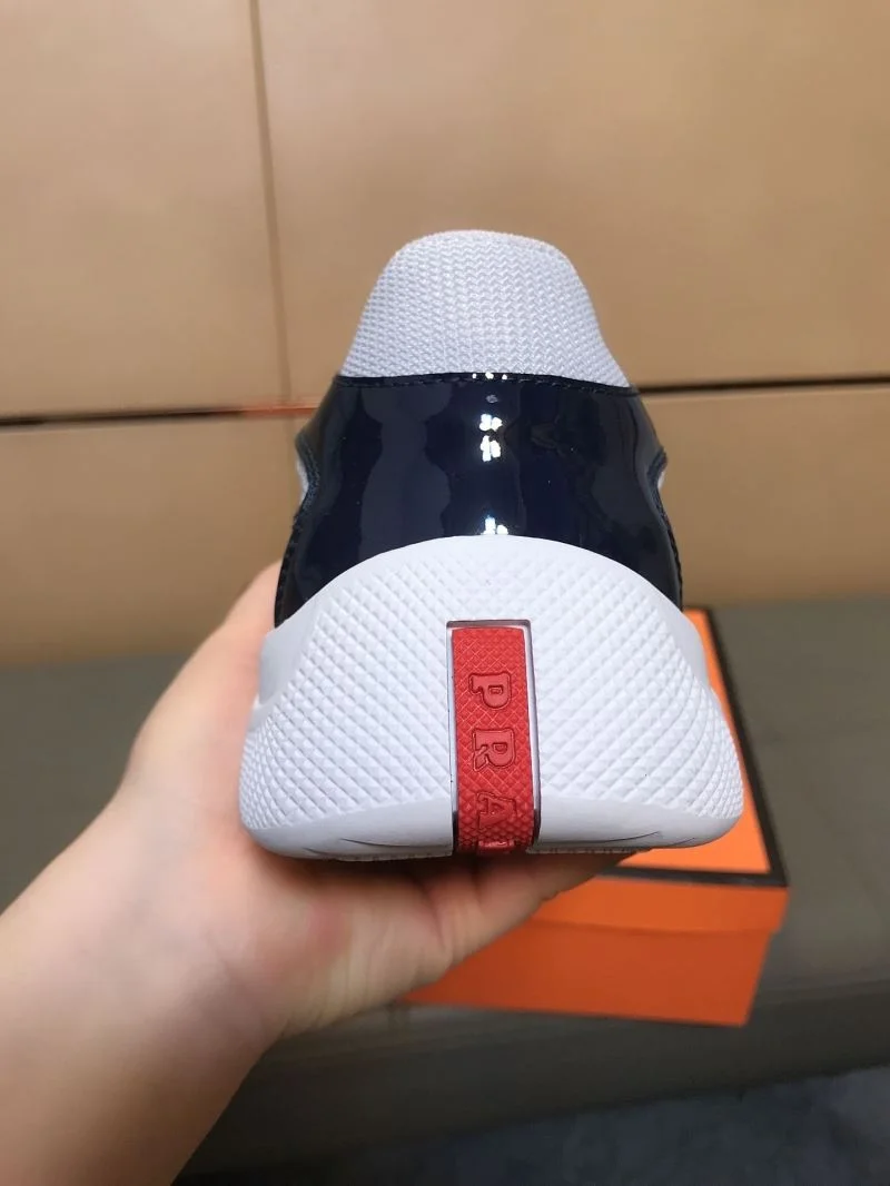 Exact replica Prada Low Shoes