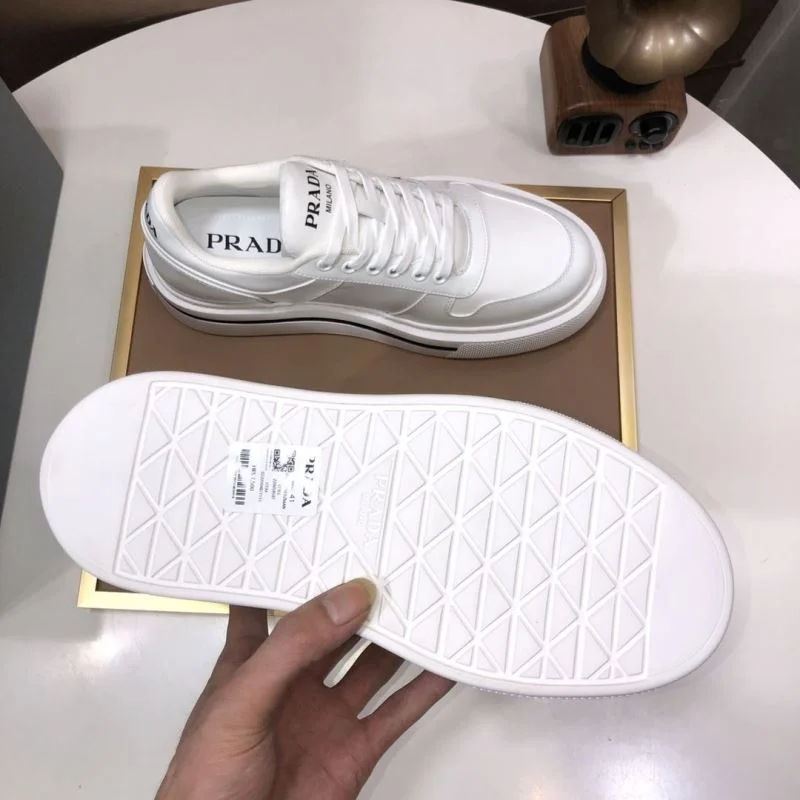 High fidelity Prada Low Shoes