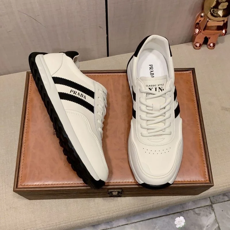 Top mirror Prada Low Shoes