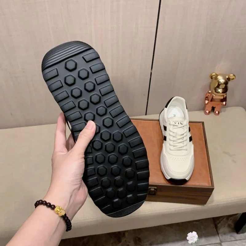 Top mirror Prada Low Shoes