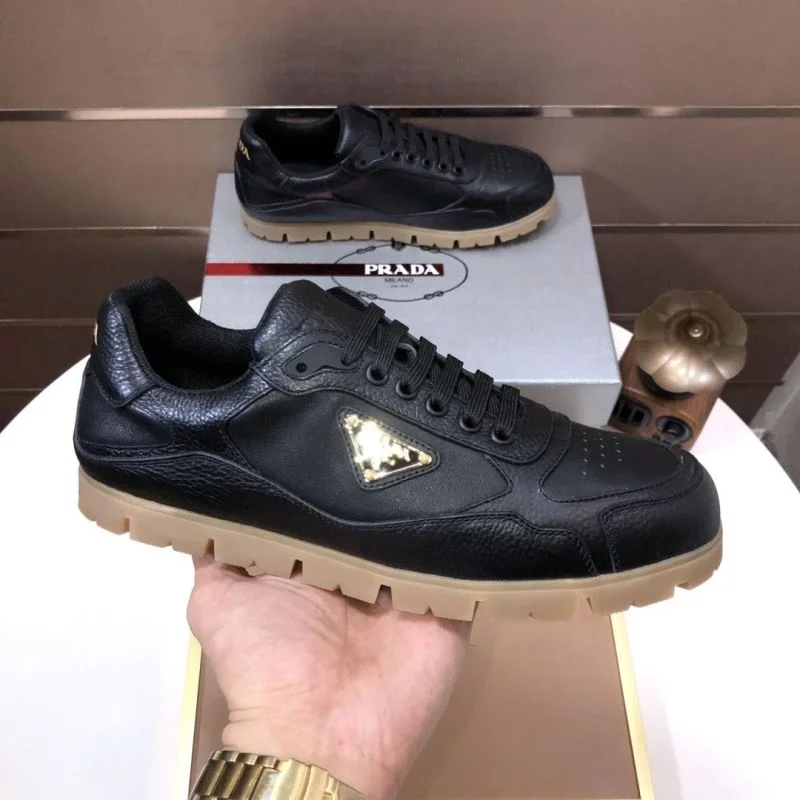 Top match Prada Low Shoes