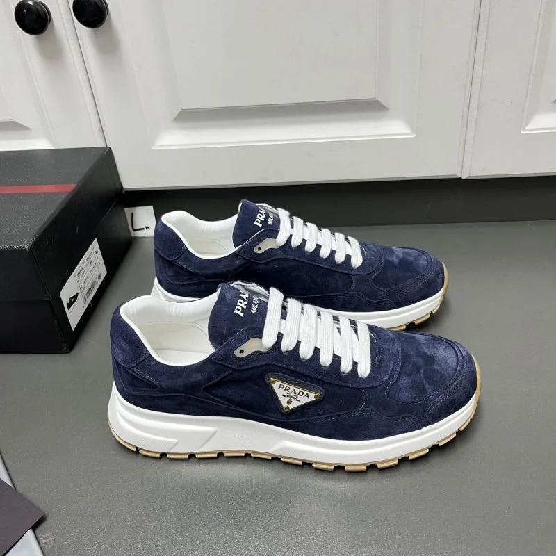 Top match Prada Low Shoes