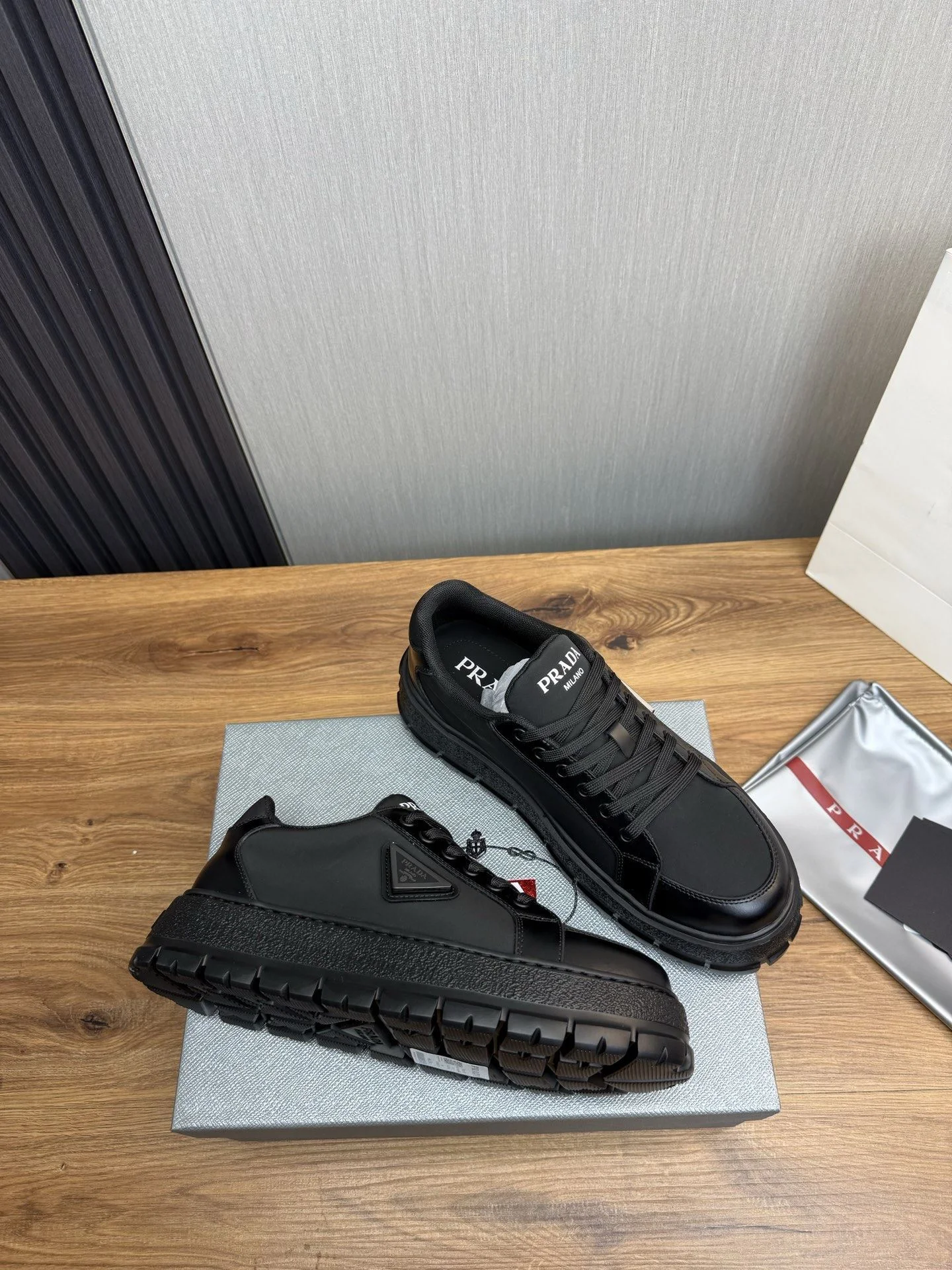 Brand-original Prada Low Shoes