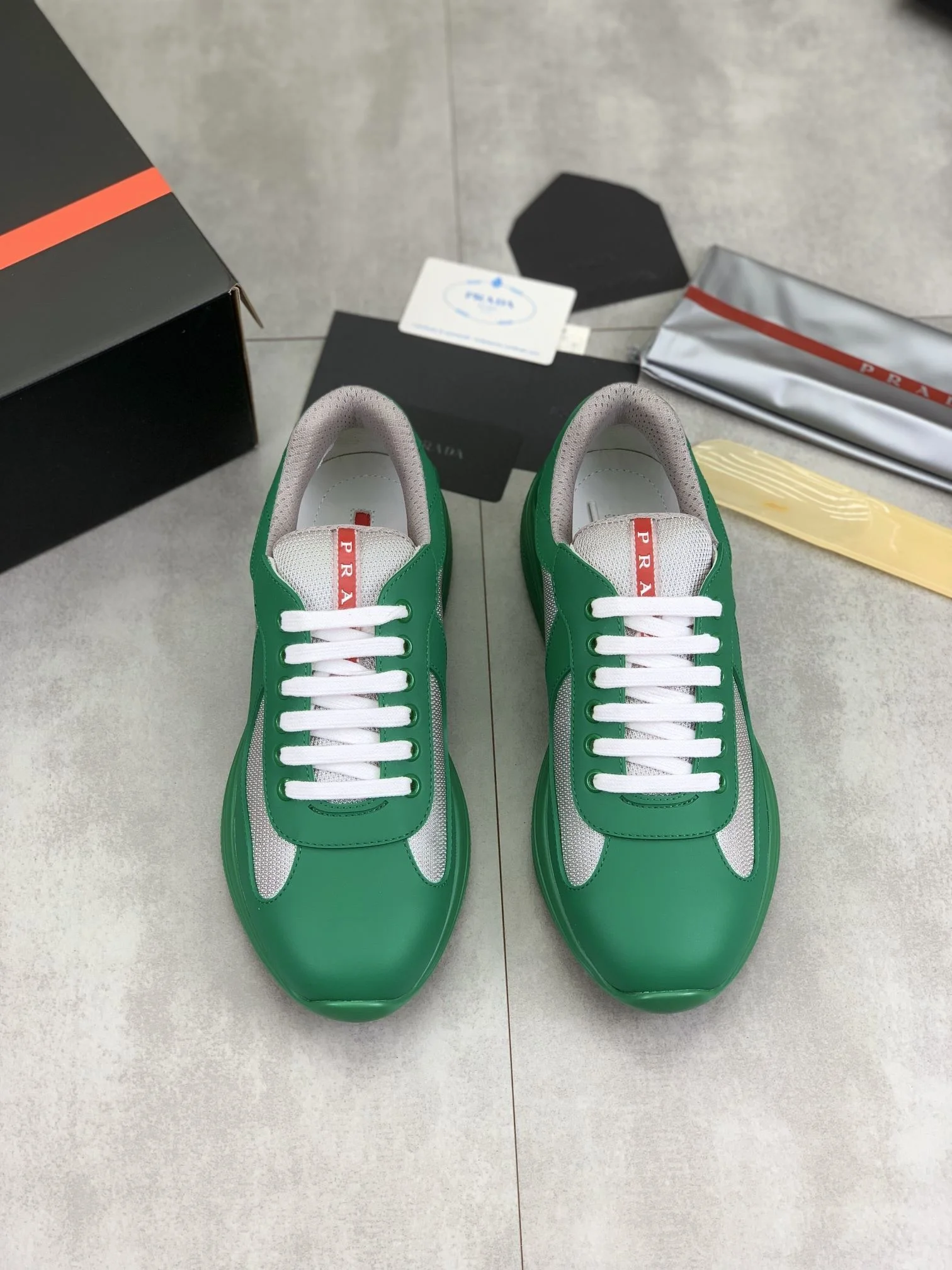 Top match Prada Low Shoes