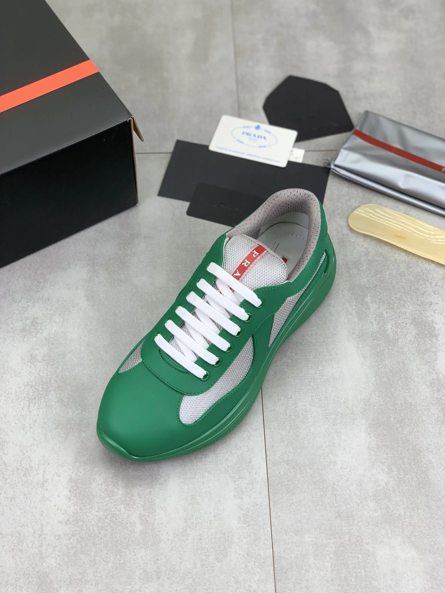 Top match Prada Low Shoes
