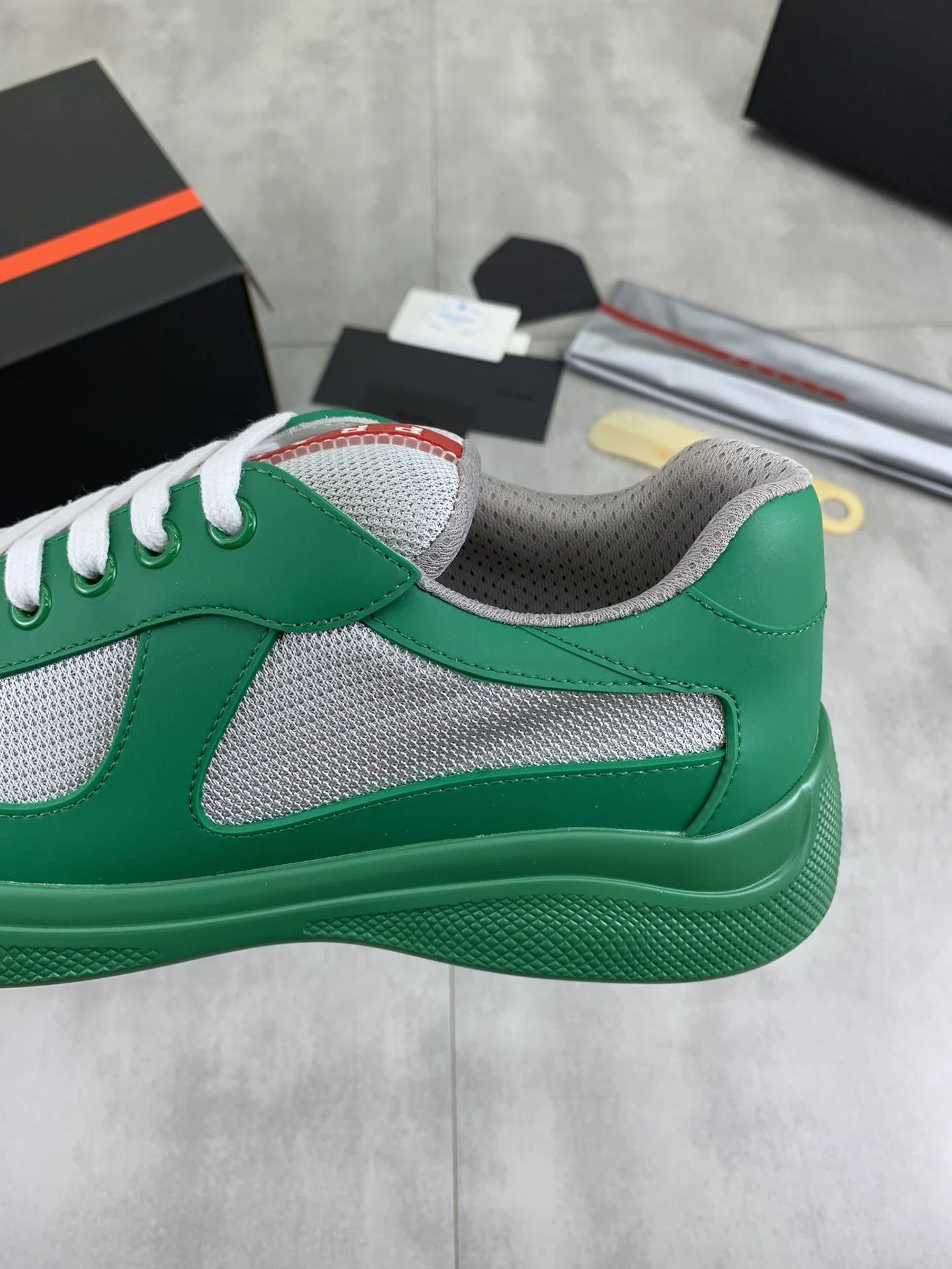 Top match Prada Low Shoes