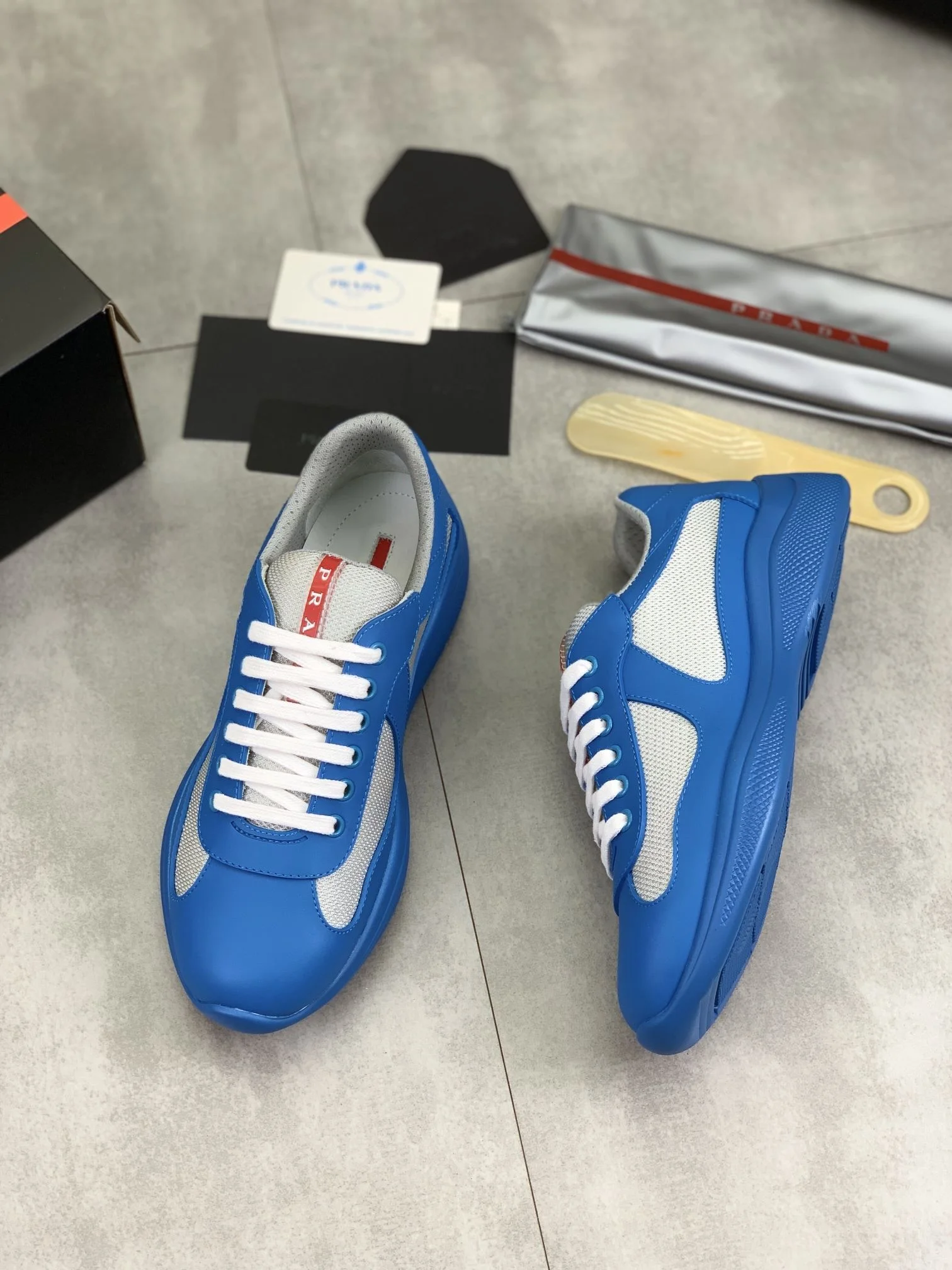Top match Prada Low Shoes