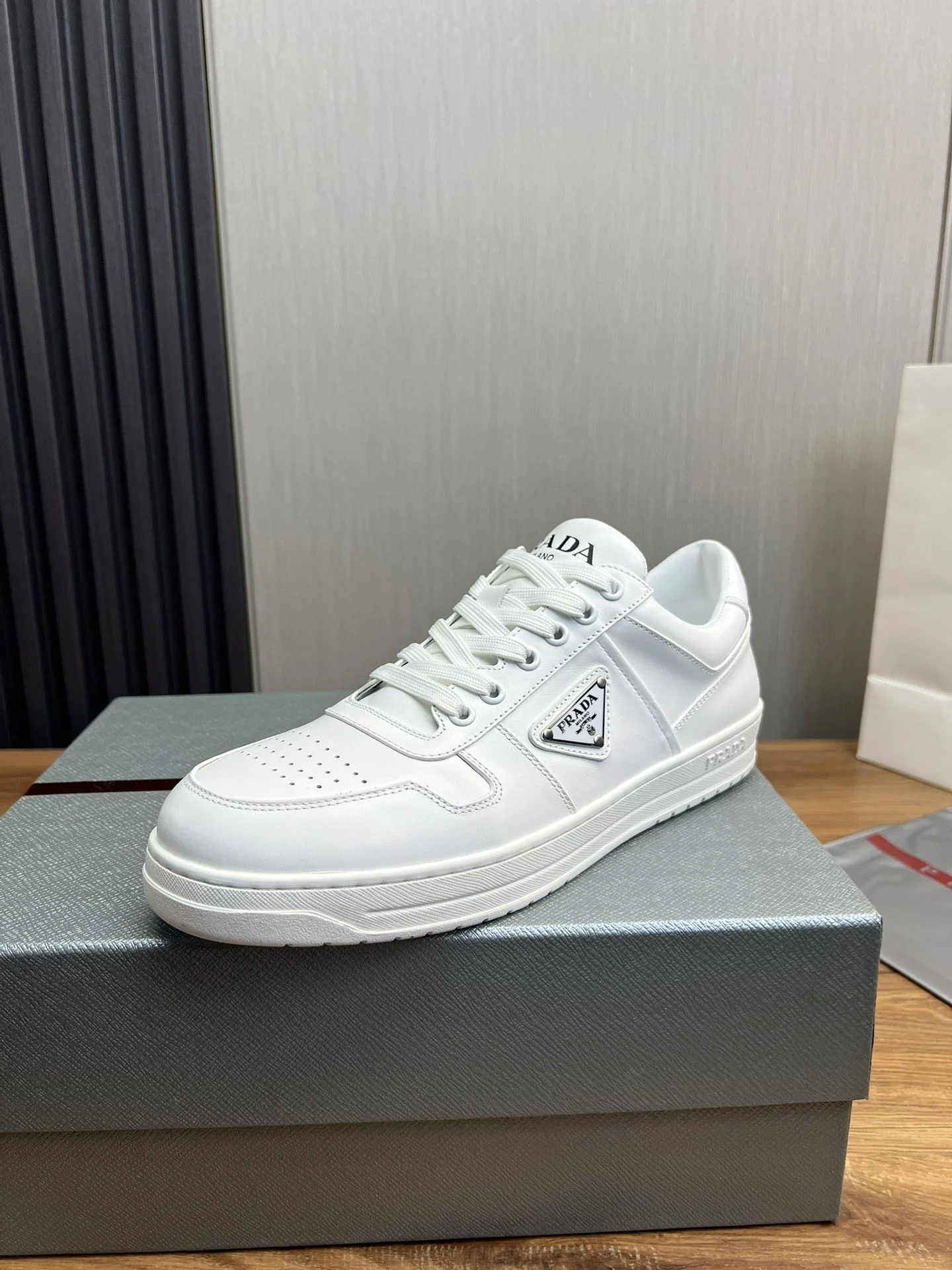 Exact replica Prada Low Shoes