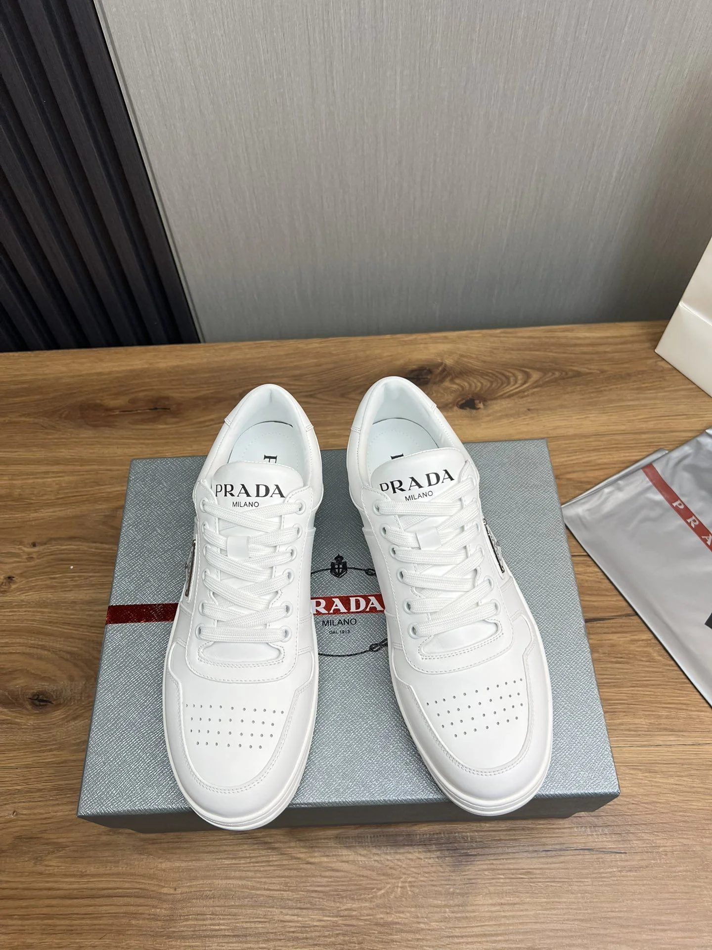 Exact replica Prada Low Shoes