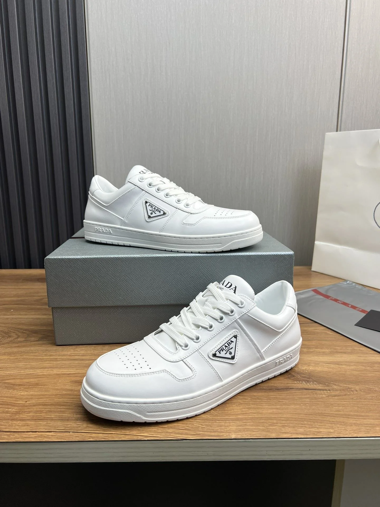 Exact replica Prada Low Shoes