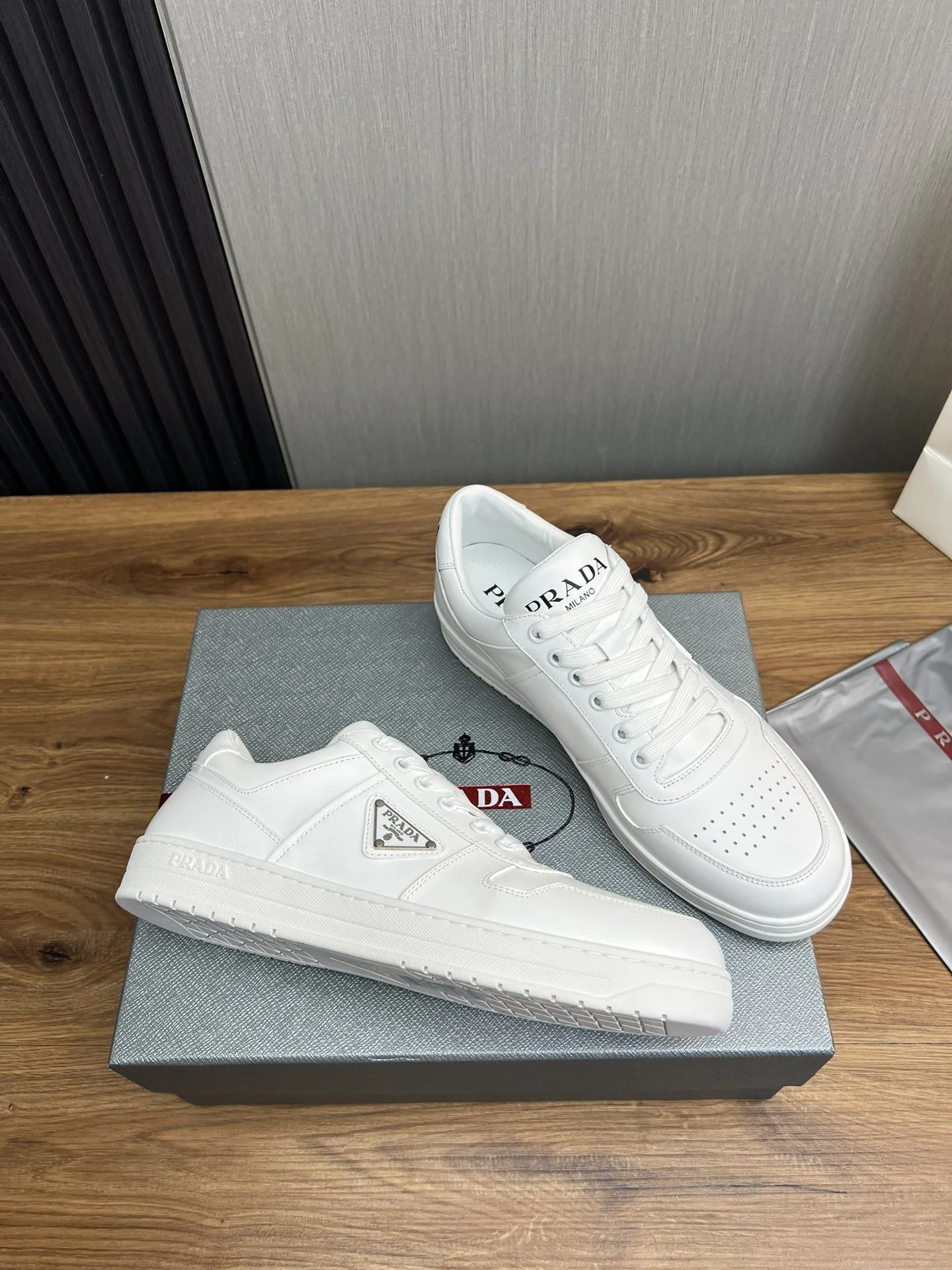 Exact replica Prada Low Shoes
