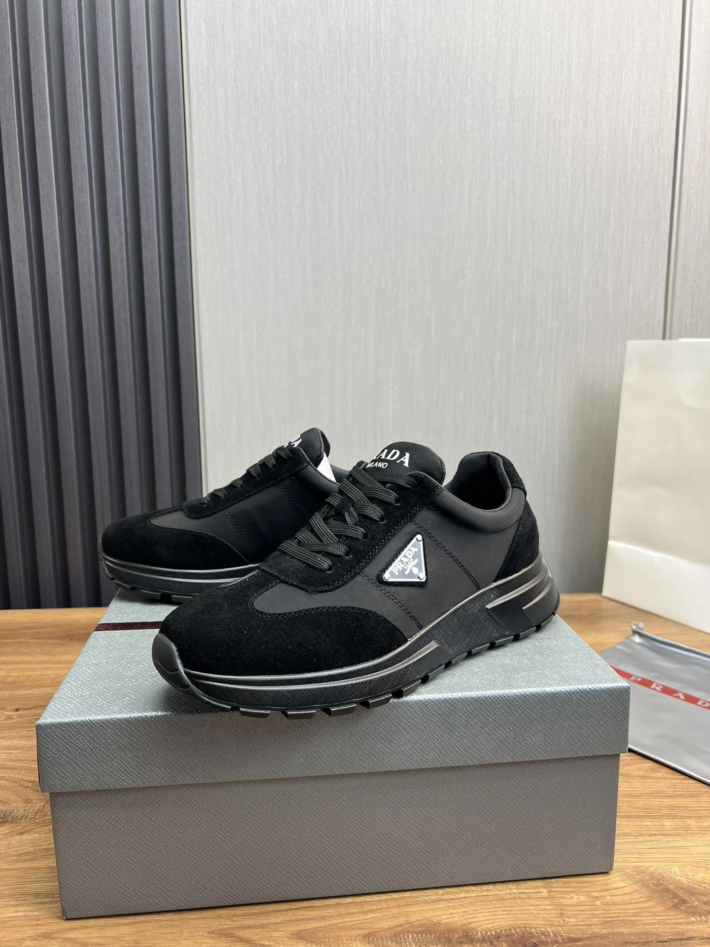 Mirror quality Prada Low Shoes