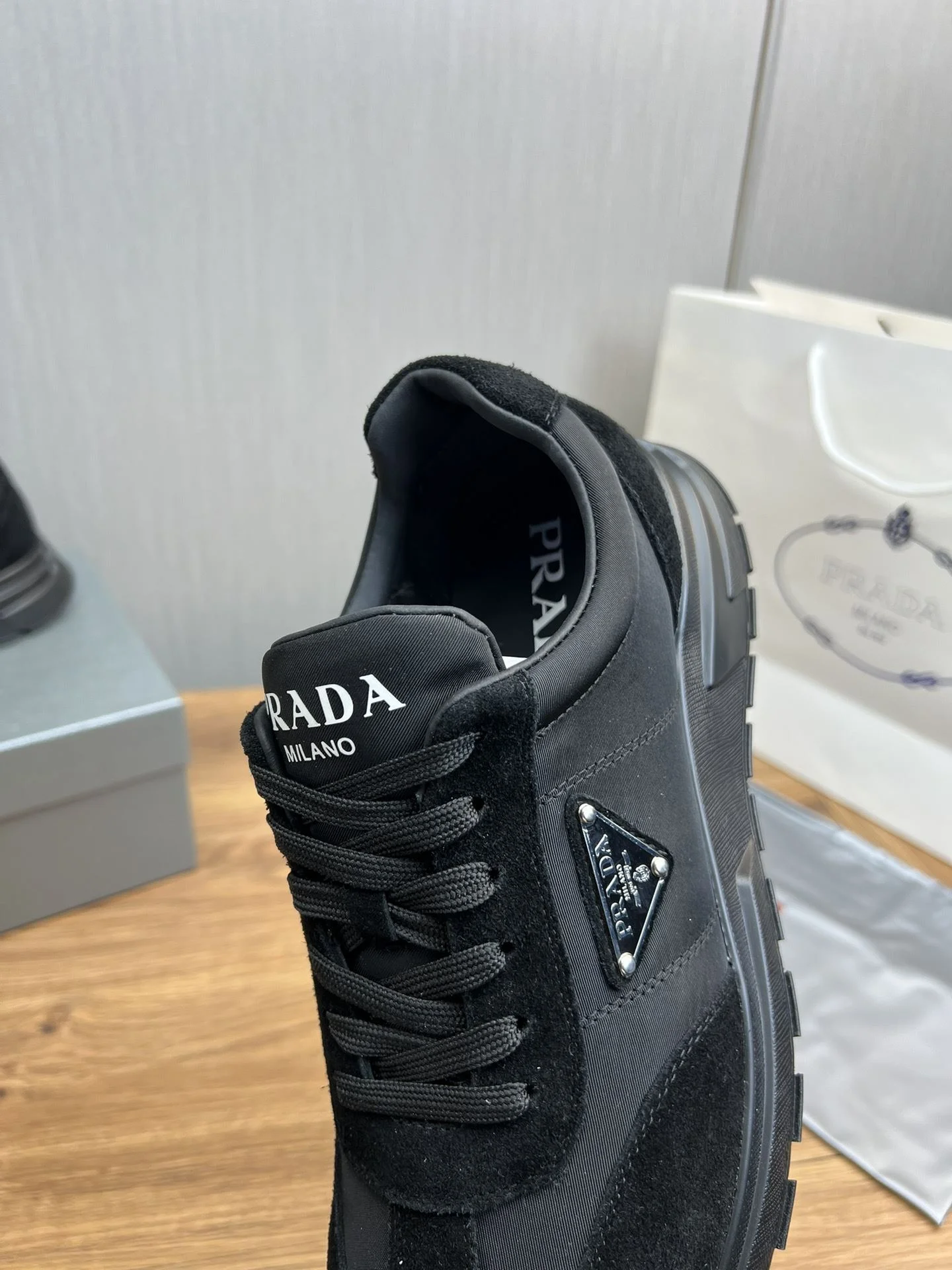 Mirror quality Prada Low Shoes
