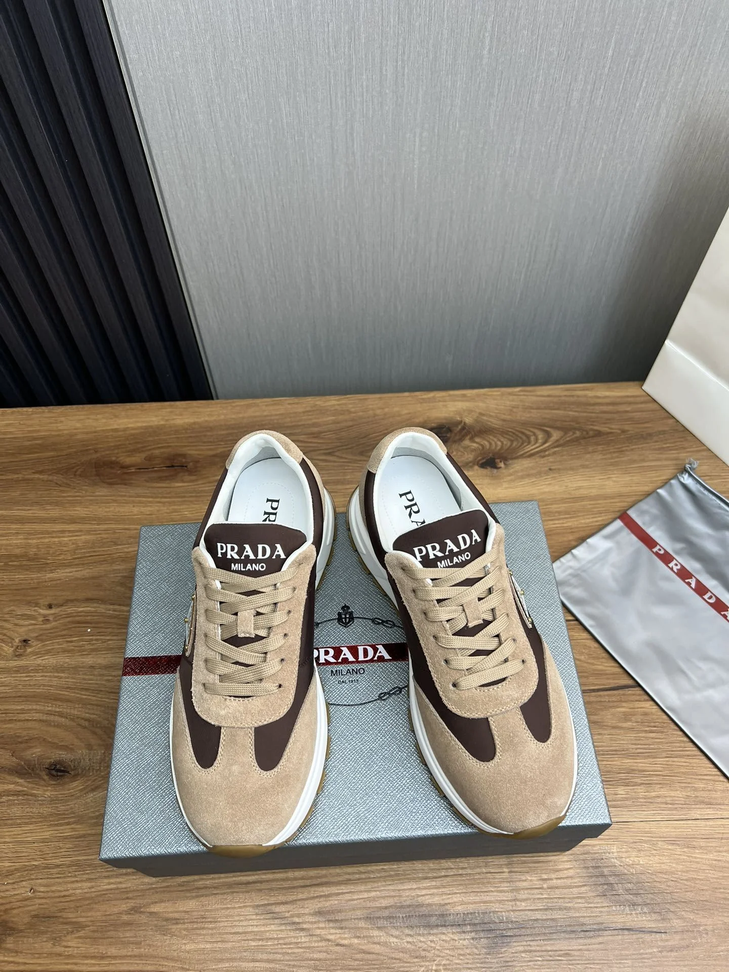 High accuracy Prada Low Shoes