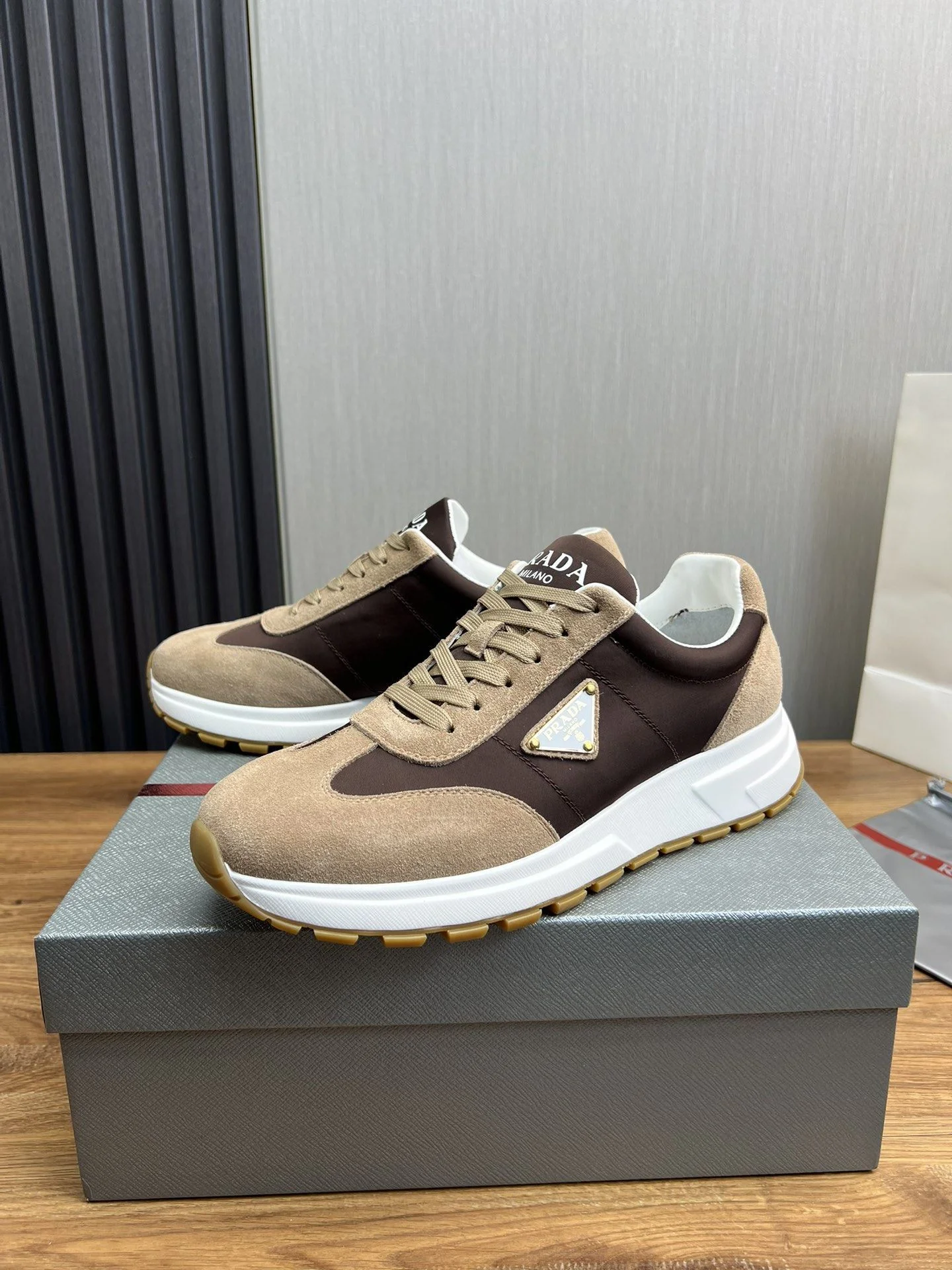 High accuracy Prada Low Shoes