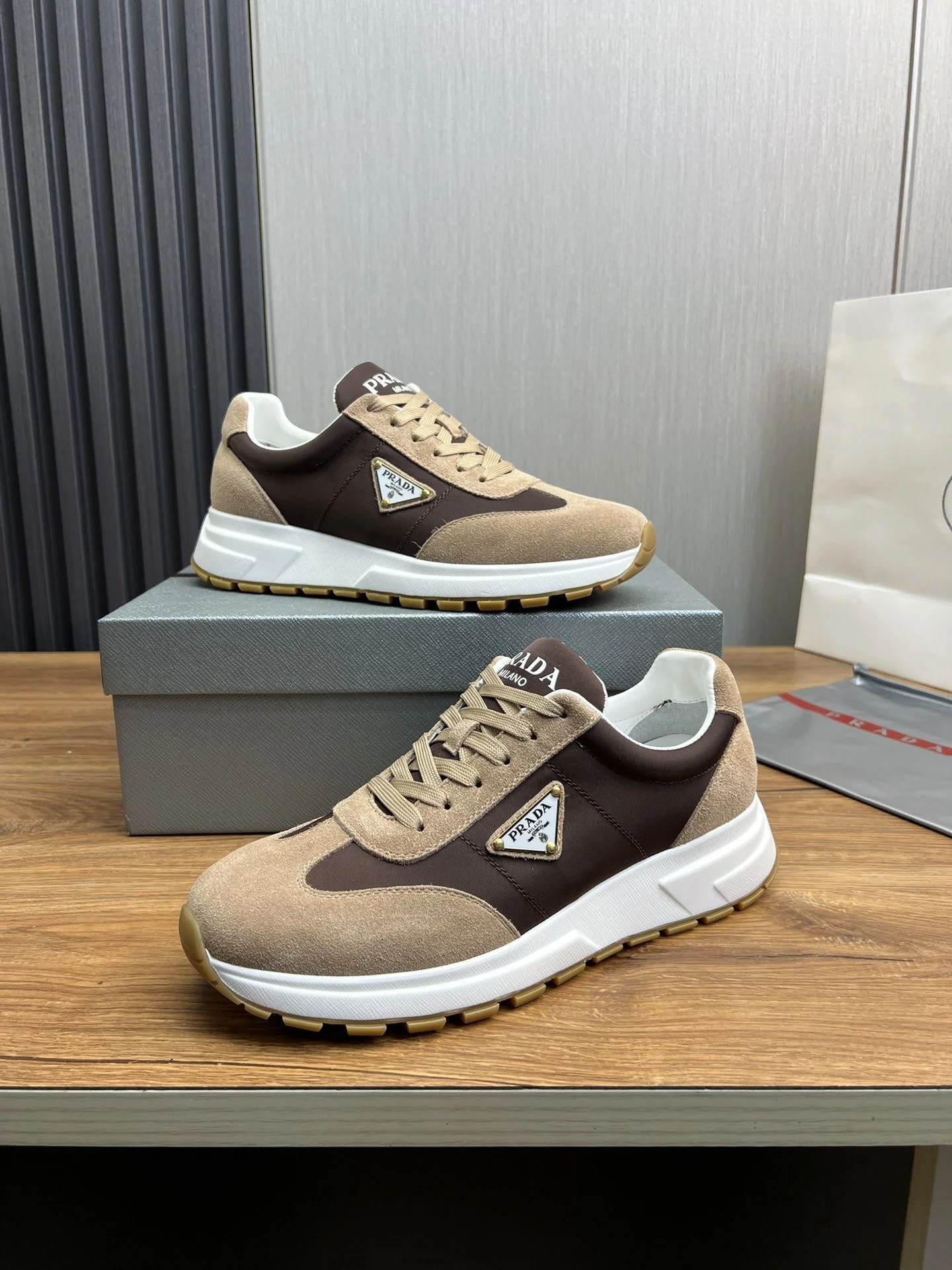 High accuracy Prada Low Shoes