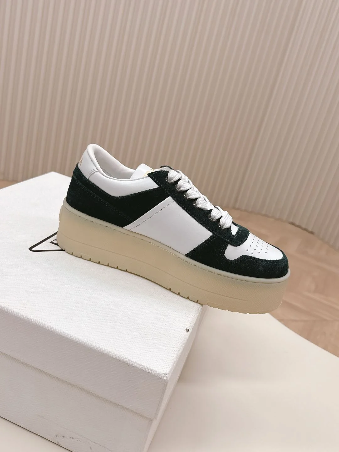 High accuracy Prada Low Shoes
