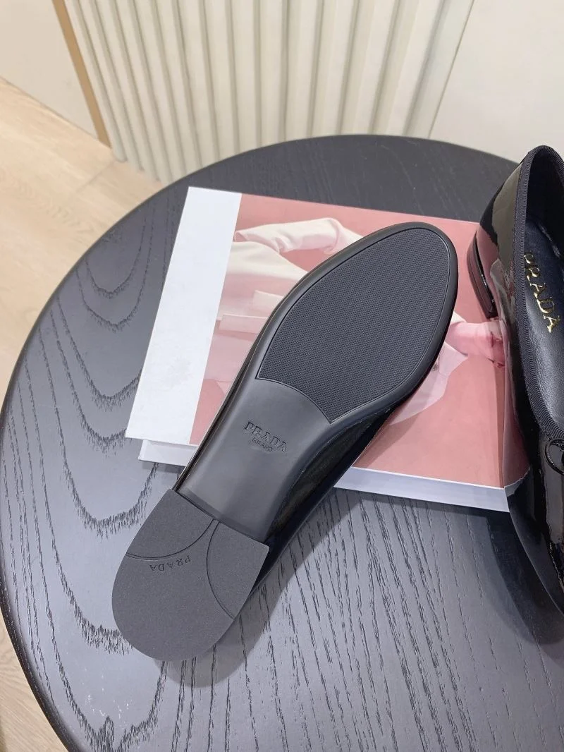 Brand-original Prada Low Shoes