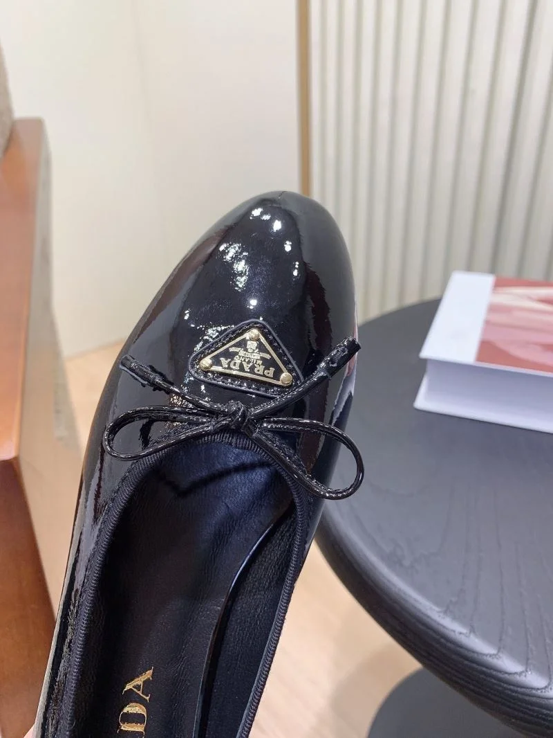 Brand-original Prada Low Shoes