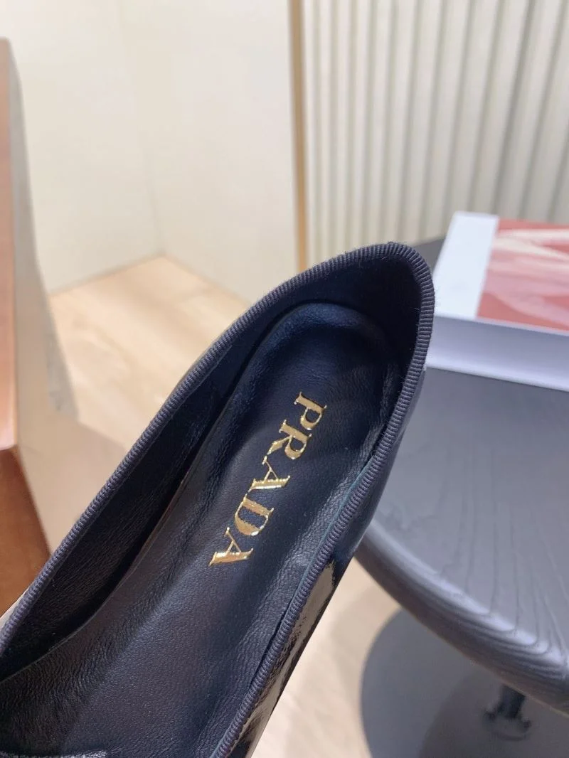 Brand-original Prada Low Shoes