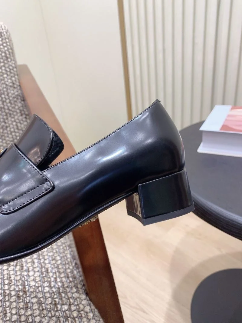 Inexpensive Prada Low Shoes