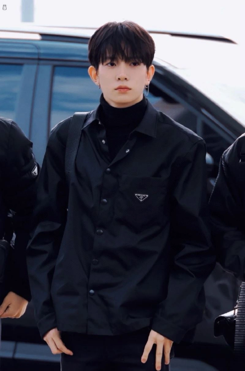 Original Prada Outwear