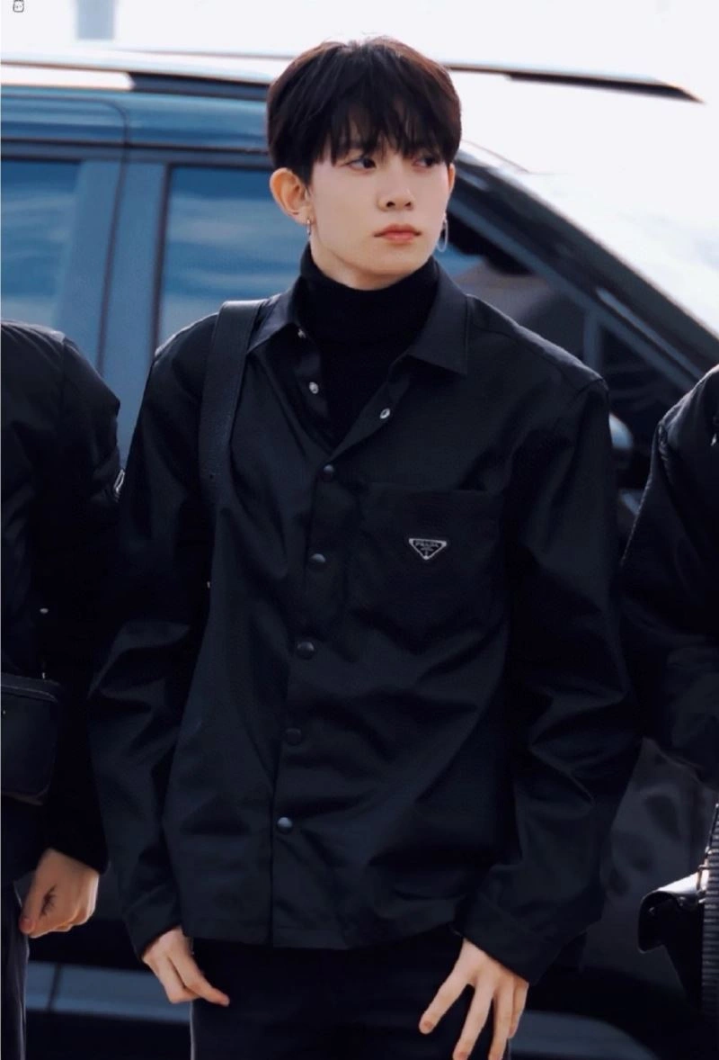 Original Prada Outwear