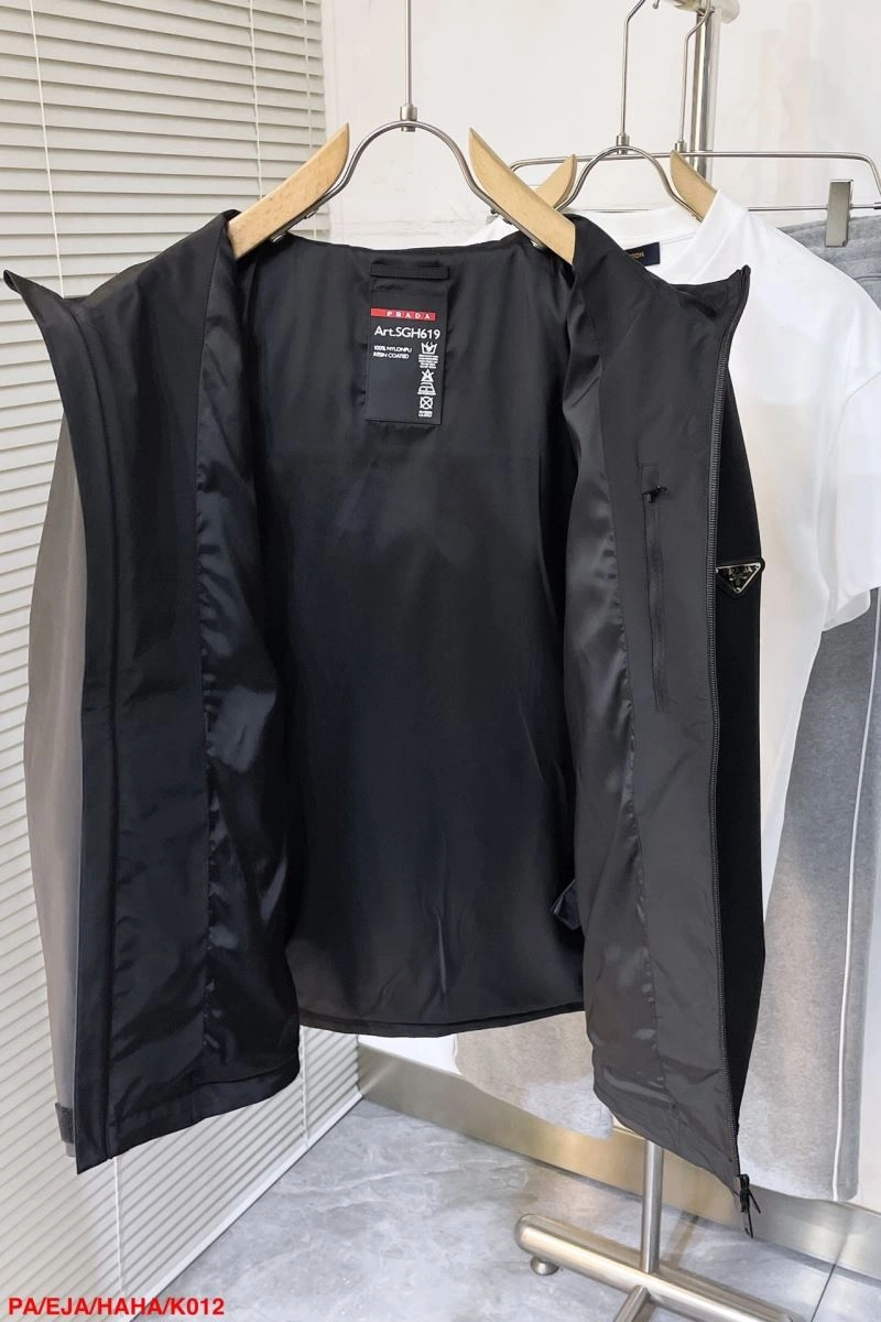 Top match Prada Outwear