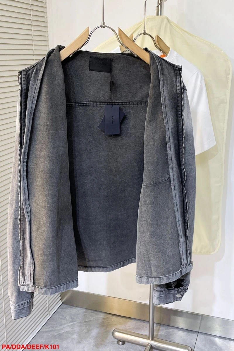 Top mirror Prada Outwear